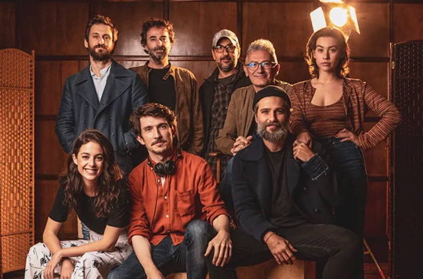 The Netflix platform will premiere the series 'Santo' in September ...